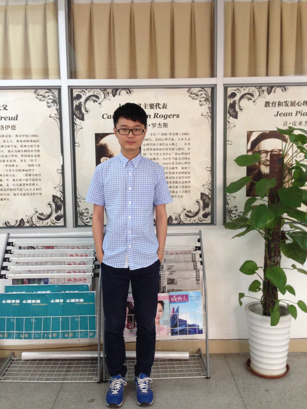 Ming Liu's Lab Members - Lab Members - School of Psychology